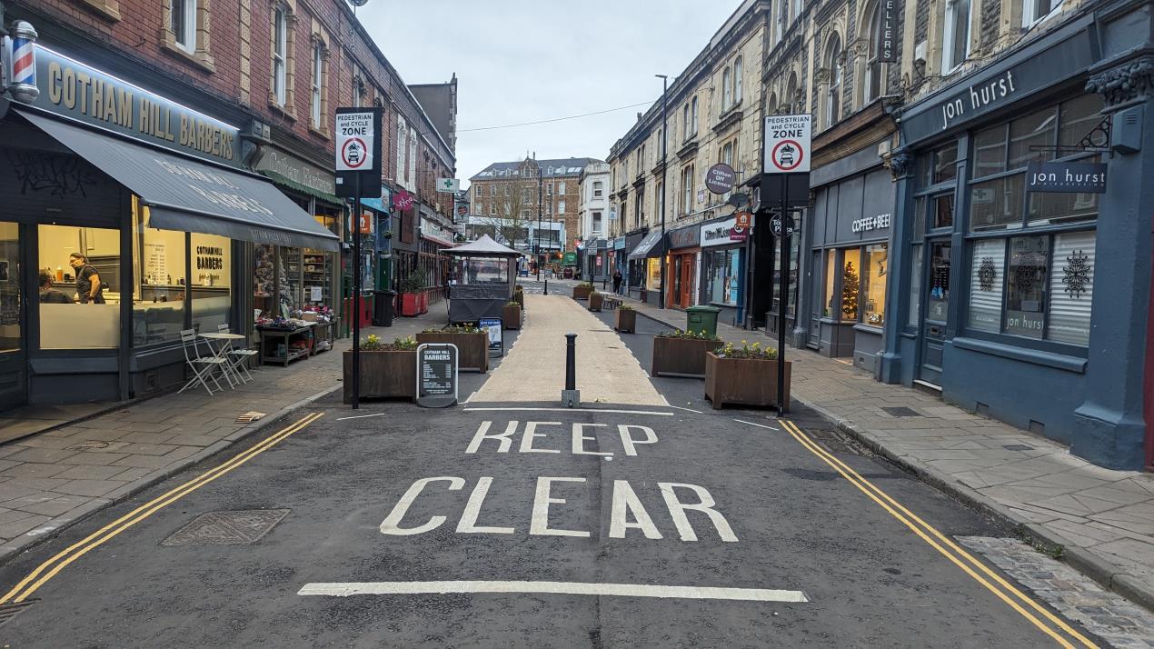 Cotham Hill's pedestrianisation pilot is made permanent - Better By Bike